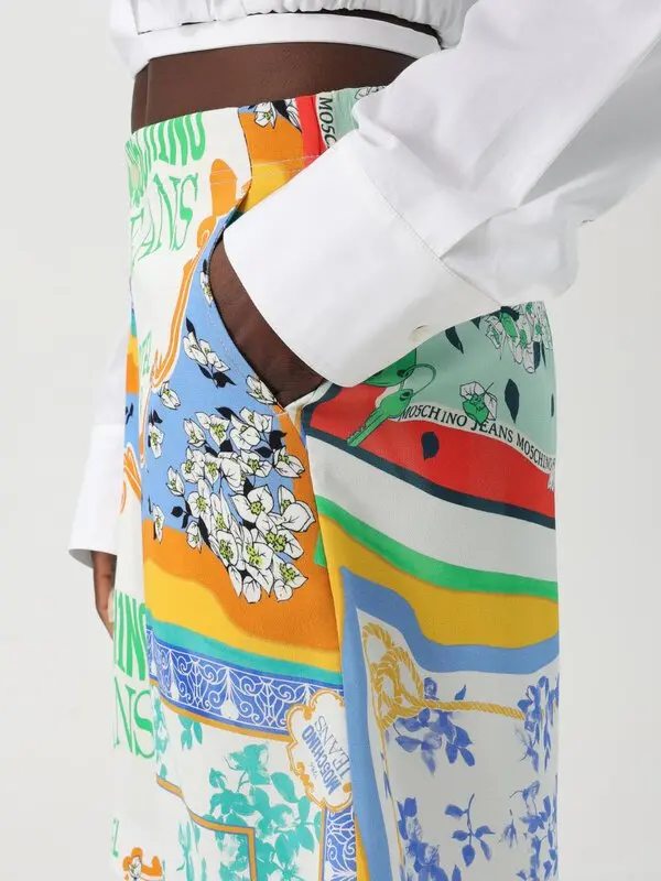Moschino Shorts Colour