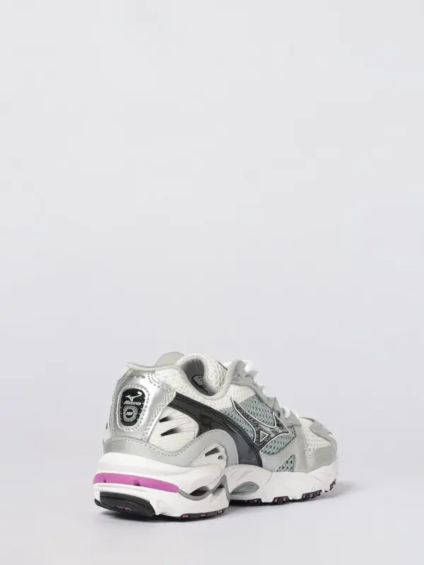 Mizuno Wave Rider 10 Sneakers