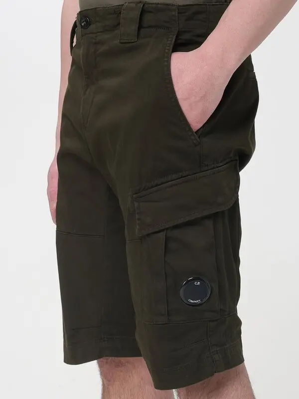 C.P. COMPANY Shorts Colour - Green