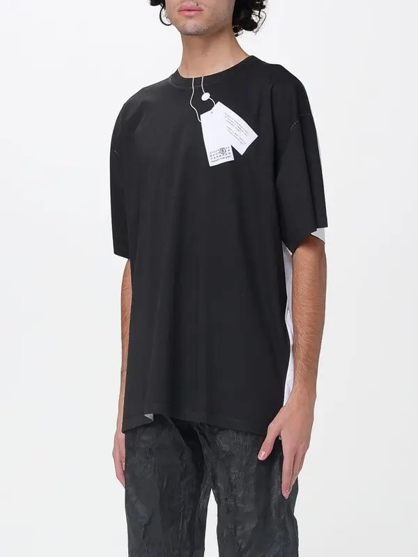MAISON MARGIELA T-shirt Colour