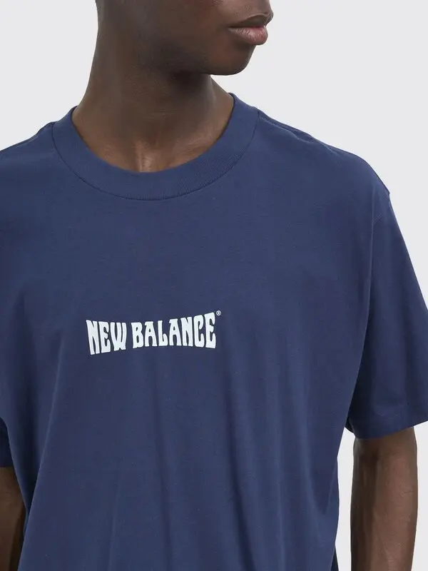 NEW BALANCE T-shirt Colour