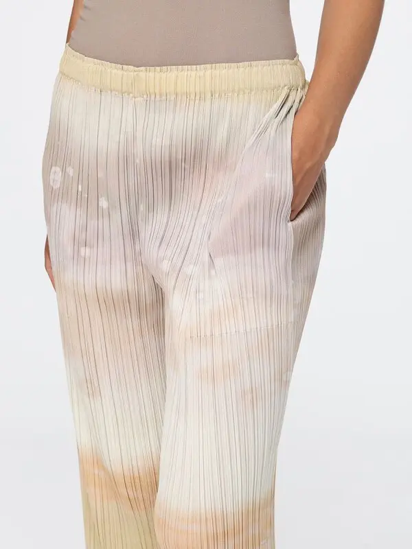 Issey Miyake Cropped Flare Pants - Beige