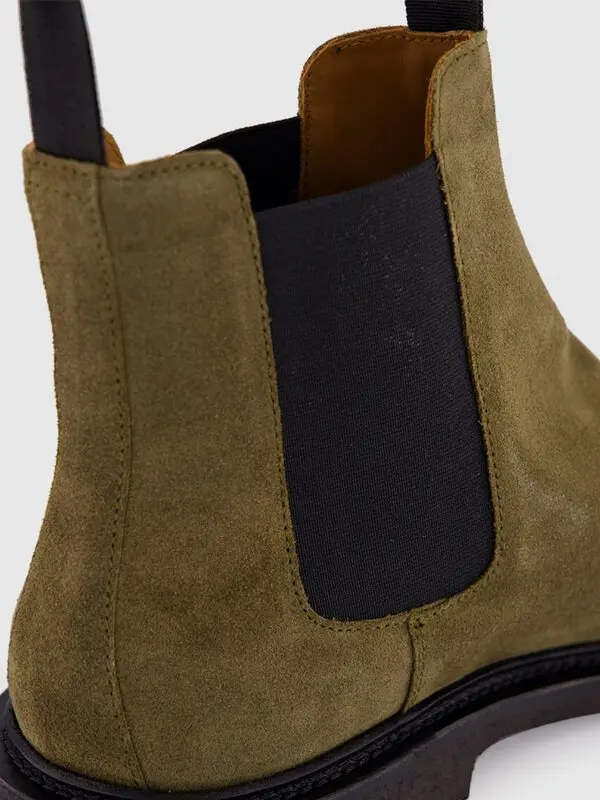 COMMON PROJECTS Suede Ankle Boots