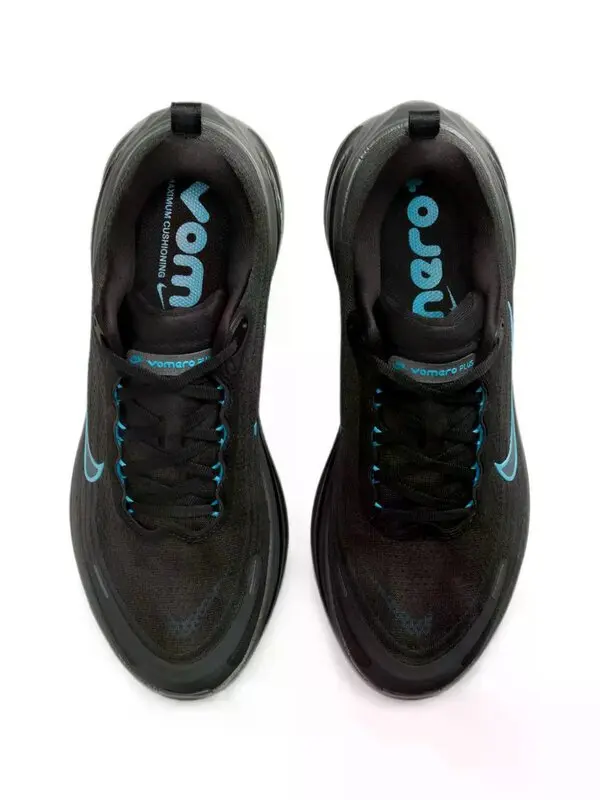 Nike Vomero Plus Sneakers