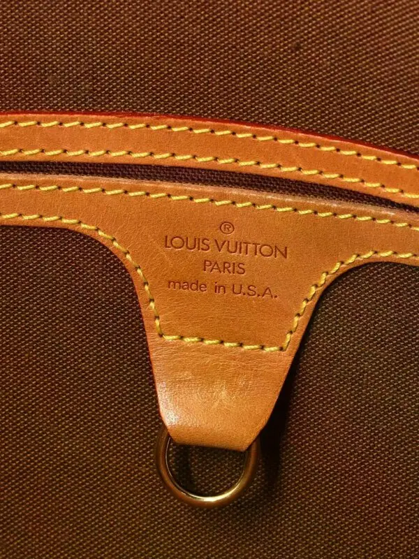 LOUIS VUITTON Monogram Canvas Ellipse Mm Handbag