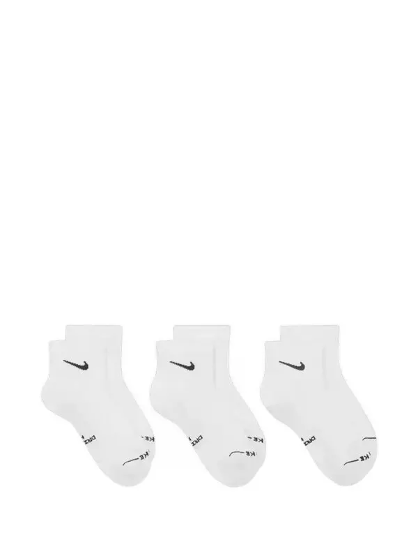 Nike Logo Detail Ankle Socks - White