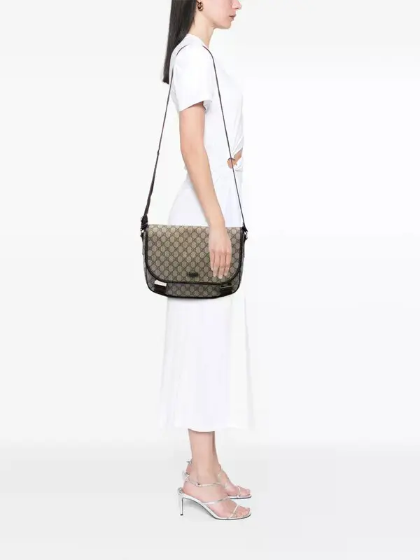 Gucci Gg Supreme Crossbody Bag