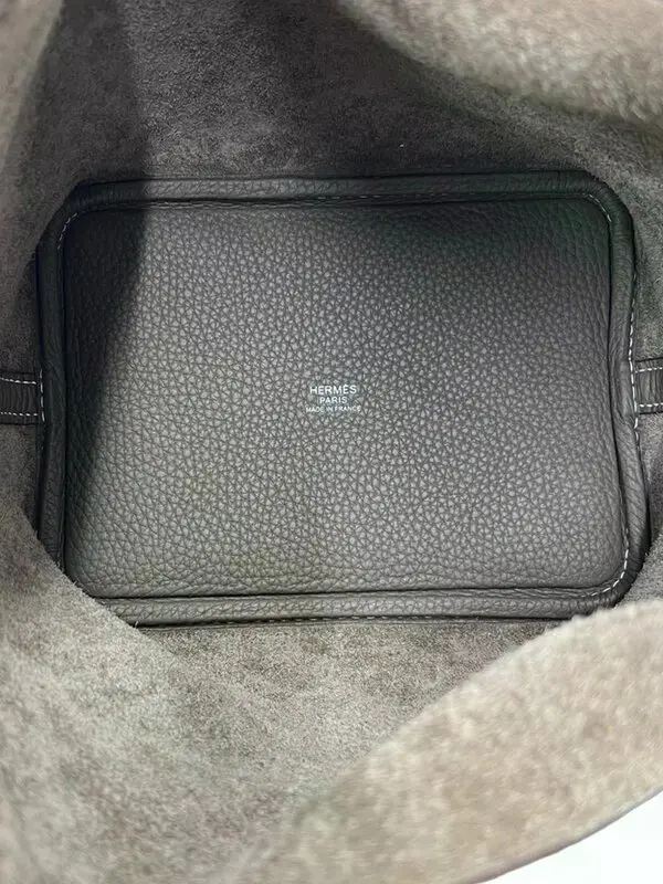 Hermès 2017 Clemence Picotin Lock 18 Handbag