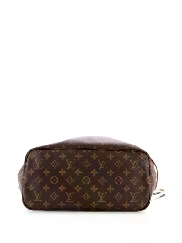 LOUIS VUITTON Monogram Canvas Mm Tote Bag - Brown