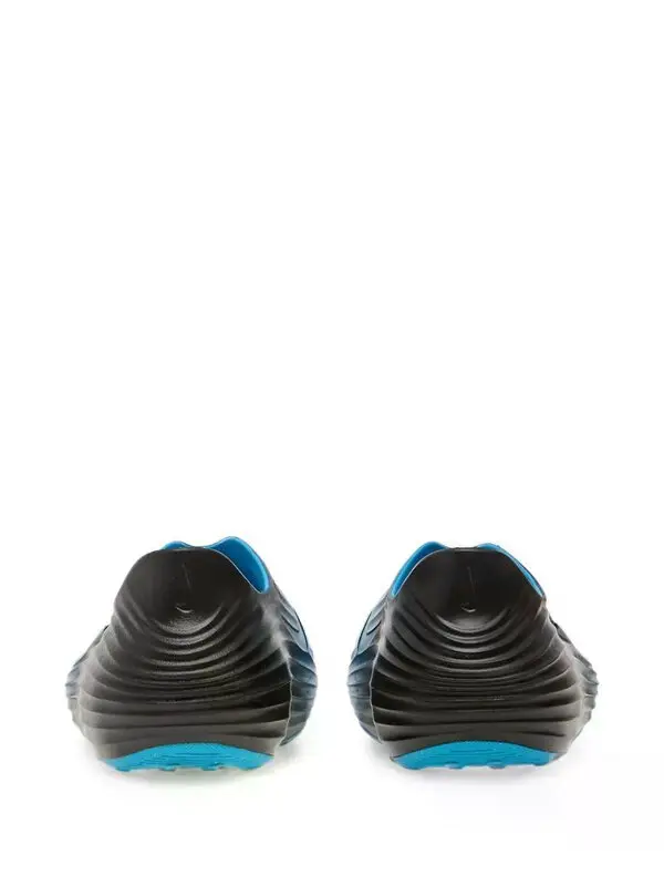 Nike Reactx Rejuven8 Sneakers