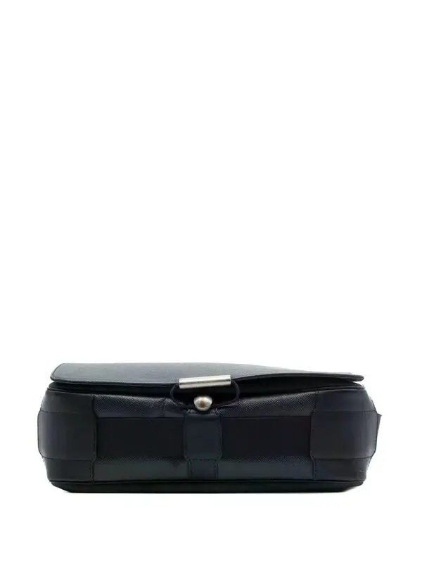 LOUIS VUITTON 2008 Taiga Viktor Crossbody Bag