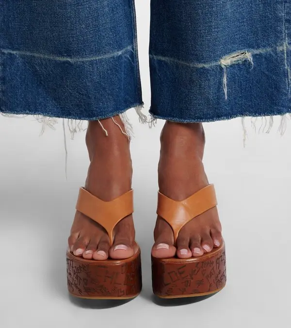 Chloé Maxime Leather Wedge Thong Sandals