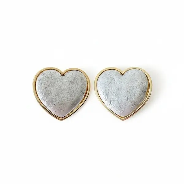 BY VIRGO Claude Heart Earrings