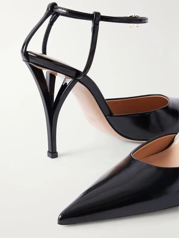 GIANVITO ROSSI Patent Leather Pumps