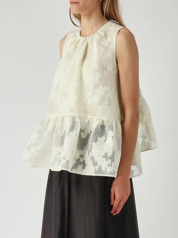 MEIMEIJ Sleeveless Top In Lace