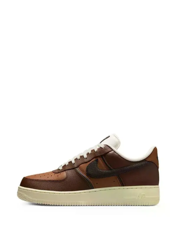 Nike Force 1 '07 Lv8 Sneakers