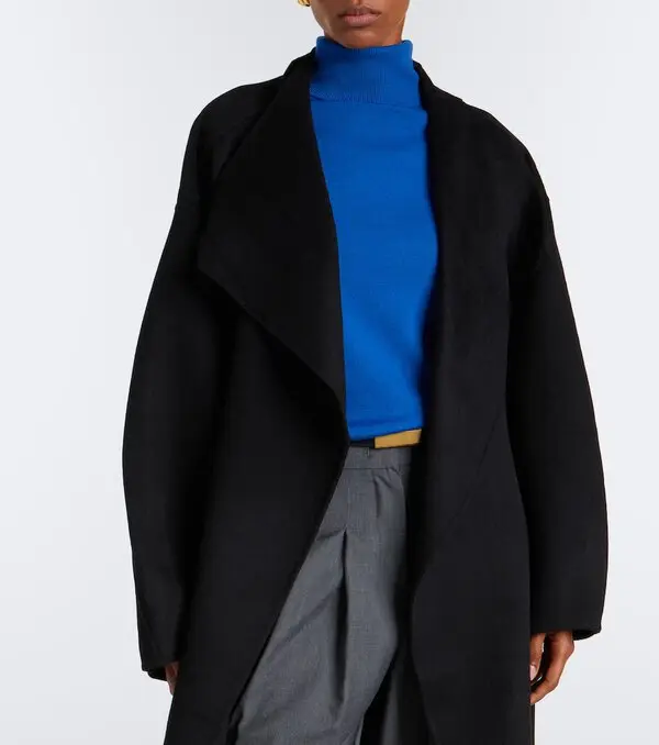 THE FRANKIE SHOP Eve Wool Turtleneck Sweater