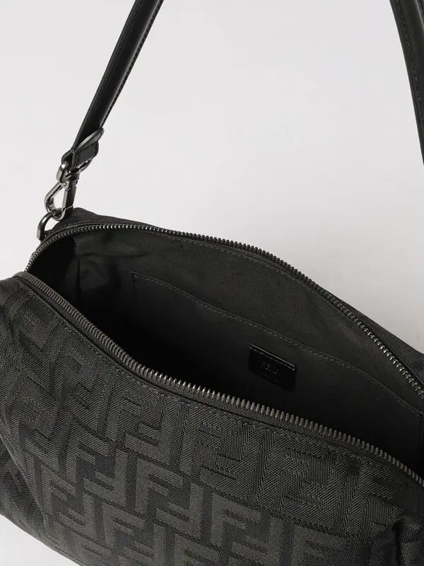 Fendi Shoulder Bag Colour