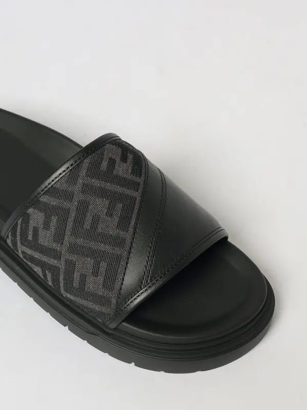 Fendi Sandals Colour