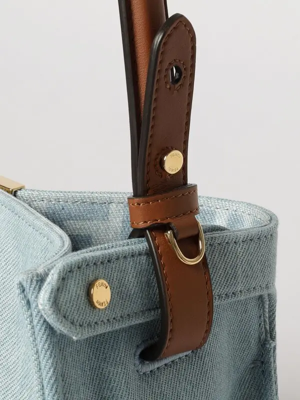 Fendi Shoulder Bag Colour