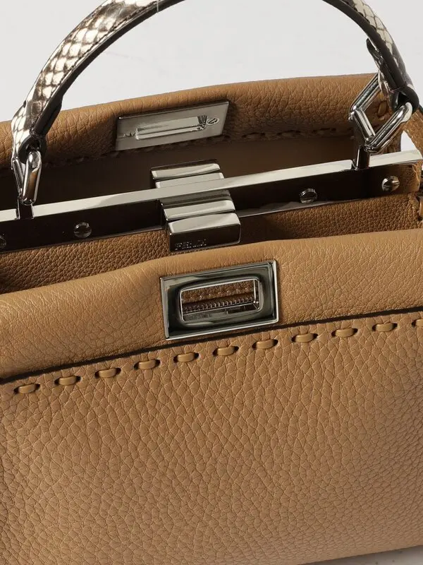 Fendi Shoulder Bag Colour