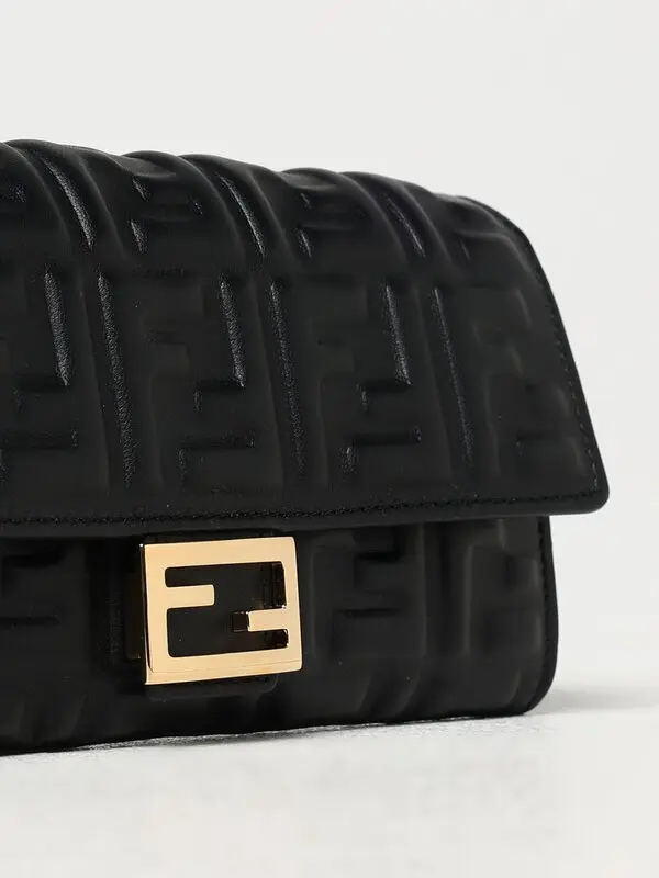 Fendi Wallet Colour