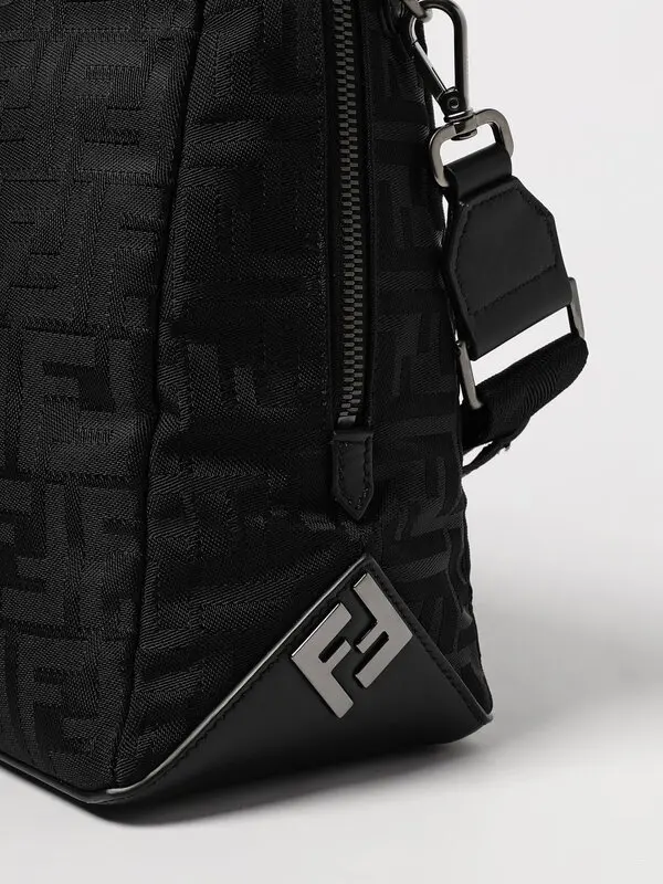 Fendi Shoulder Bag Colour