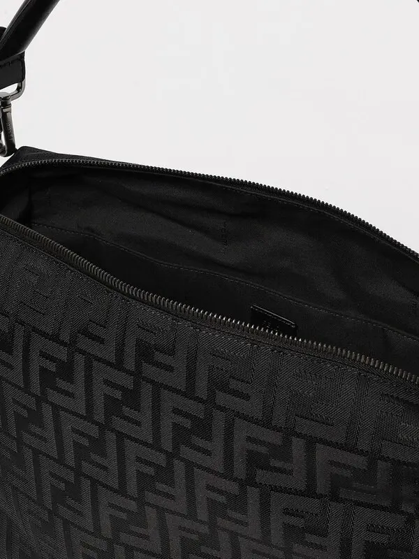 Fendi Shoulder Bag Colour