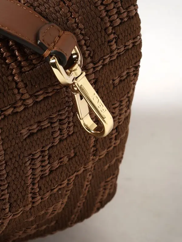 Fendi Shoulder Bag Colour