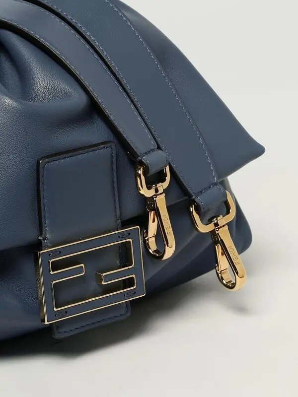 Fendi Shoulder Bag Colour