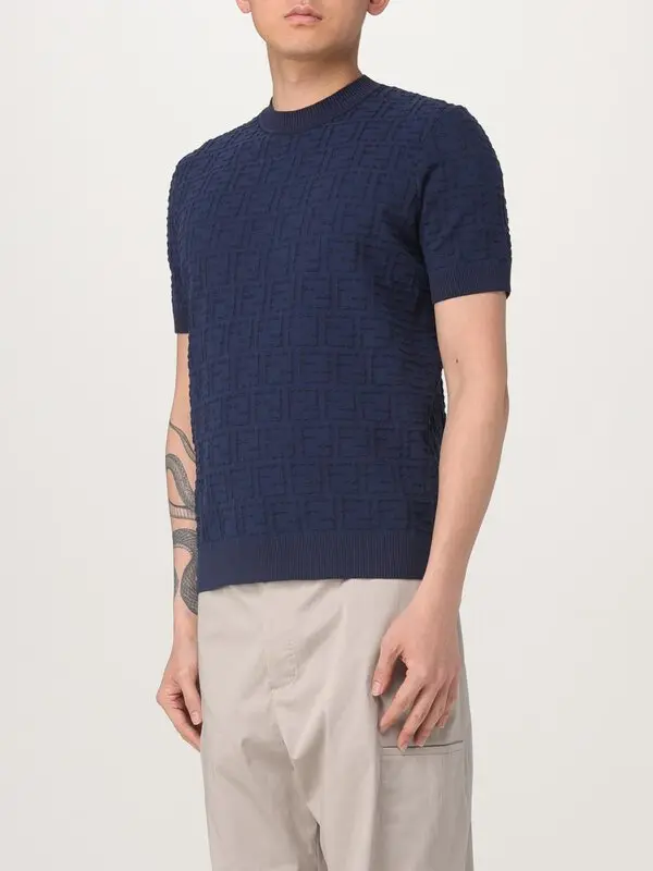Fendi T-shirt Colour