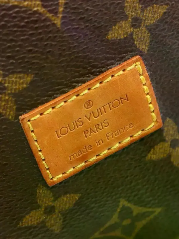 LOUIS VUITTON 1992 Saumur 30 Monogram Shoulder Bag
