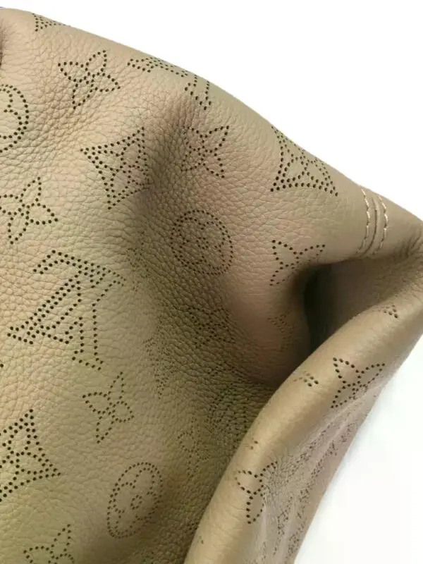 LOUIS VUITTON 2016 Mahina Sevres Tote Bag