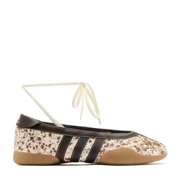 Adidas Ballet Shoes With Contrasting Stripes - Neutrals