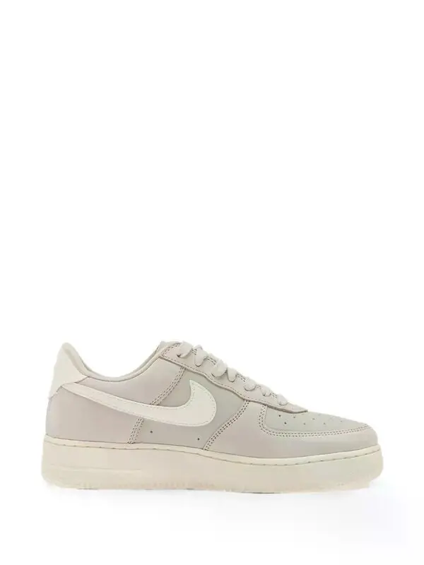 Nike Air Force 1 Retro Premium Sneakers