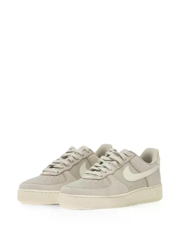 Nike Air Force 1 Retro Premium Sneakers