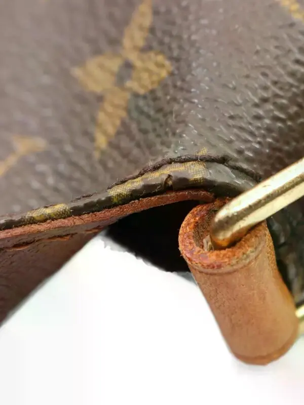 LOUIS VUITTON 2000s Musette Tango Shoulder Bag