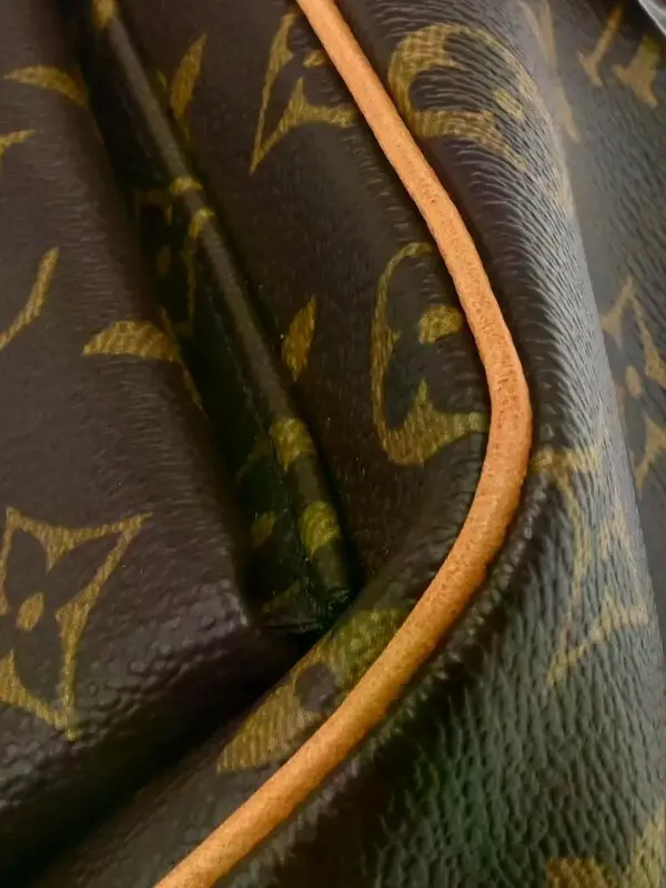 LOUIS VUITTON Monogram Viva Cite Gm Tote Bag