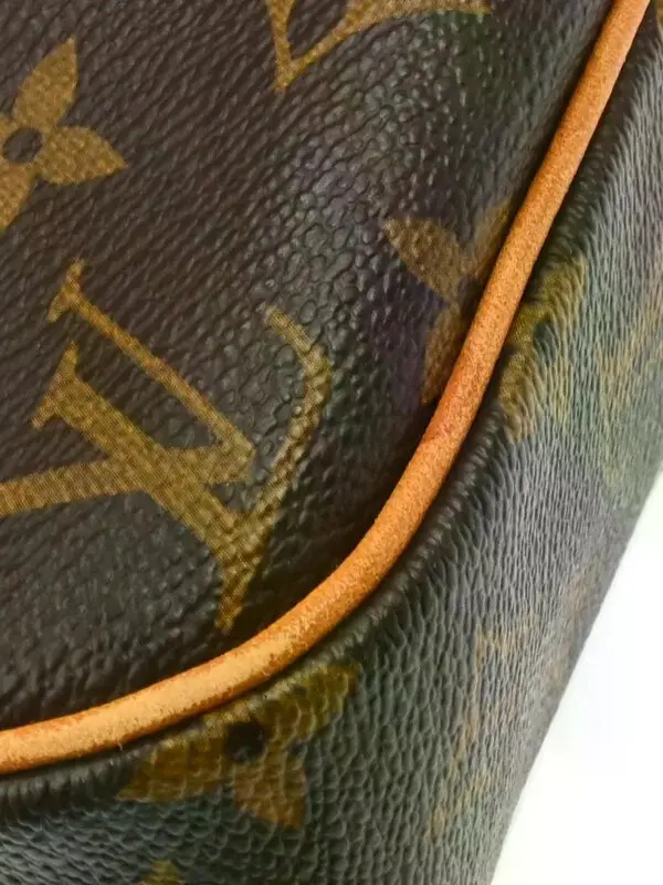LOUIS VUITTON 2008 Batignolles Horizontal Tote Bag