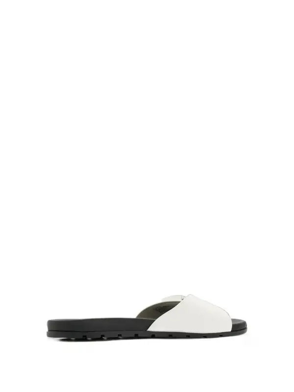 Tory Burch Mellow Logo-plaque Patent Sandals