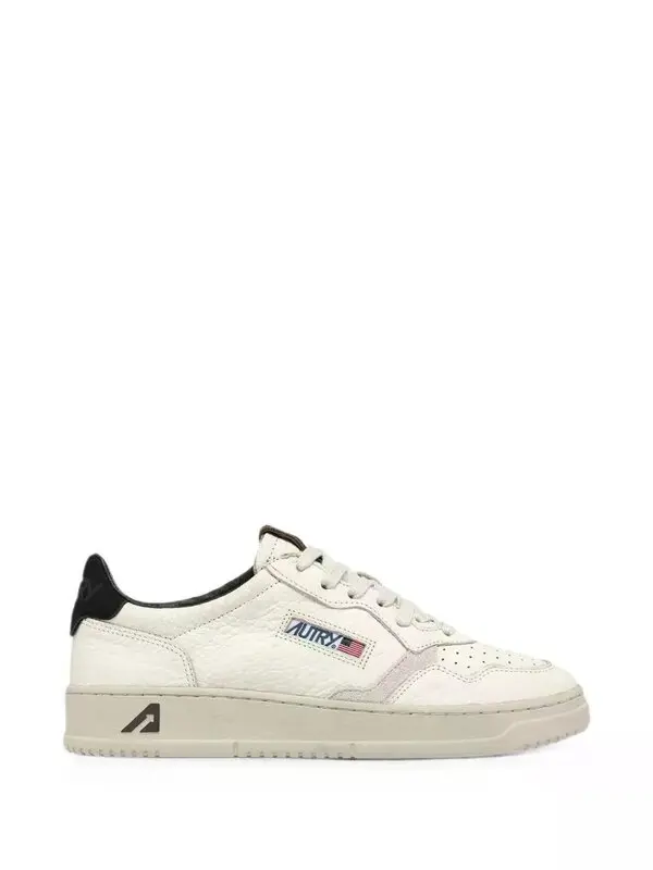 AUTRY Medalist Low Panelled Sneakers
