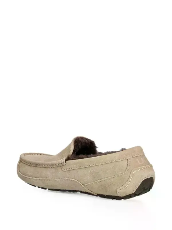 UGG Ascot Slipper