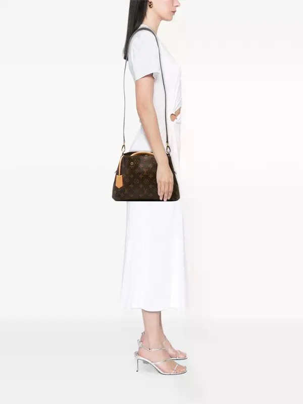LOUIS VUITTON 2019 Monogram Montaigne Bb Satchel