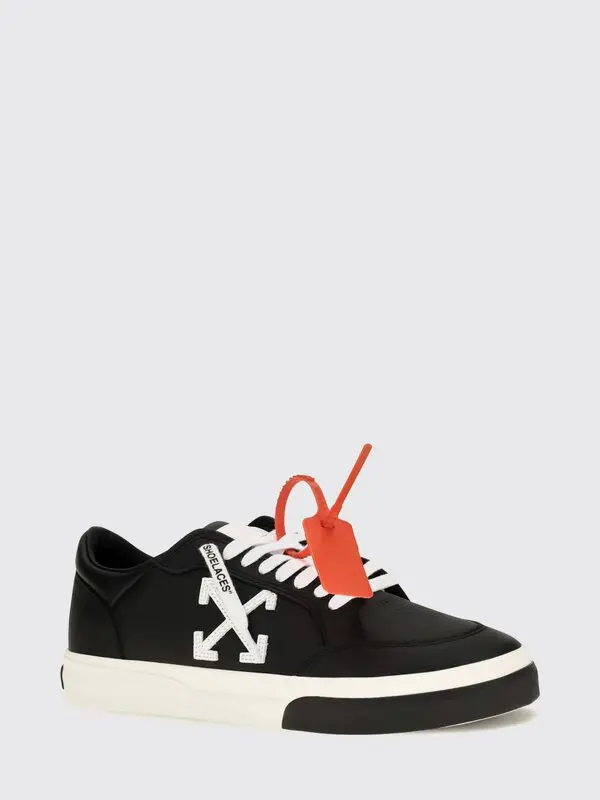 Off-White Low Top Sneakers - Black
