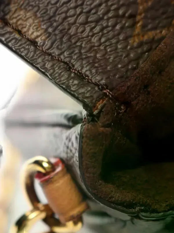 LOUIS VUITTON Monogram Micro Metis Mini Shoulder Bag