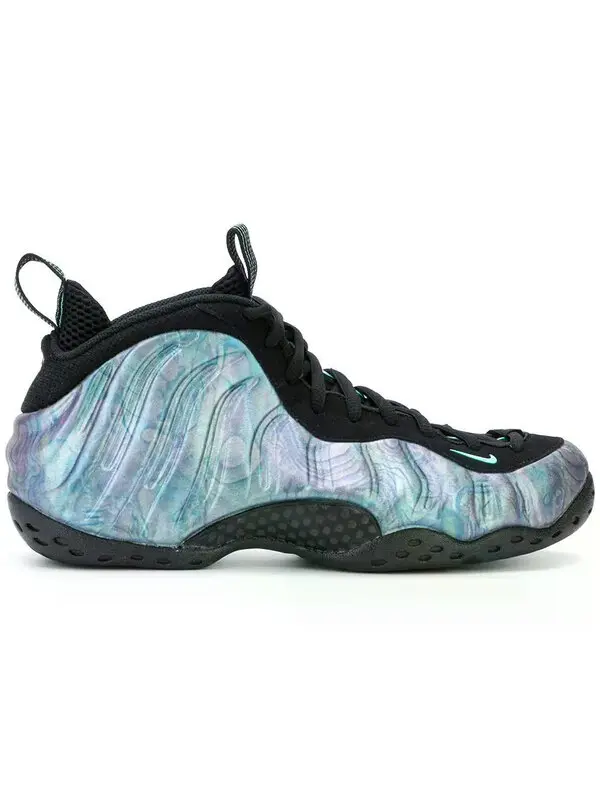Nike Foamposite One Sneakers