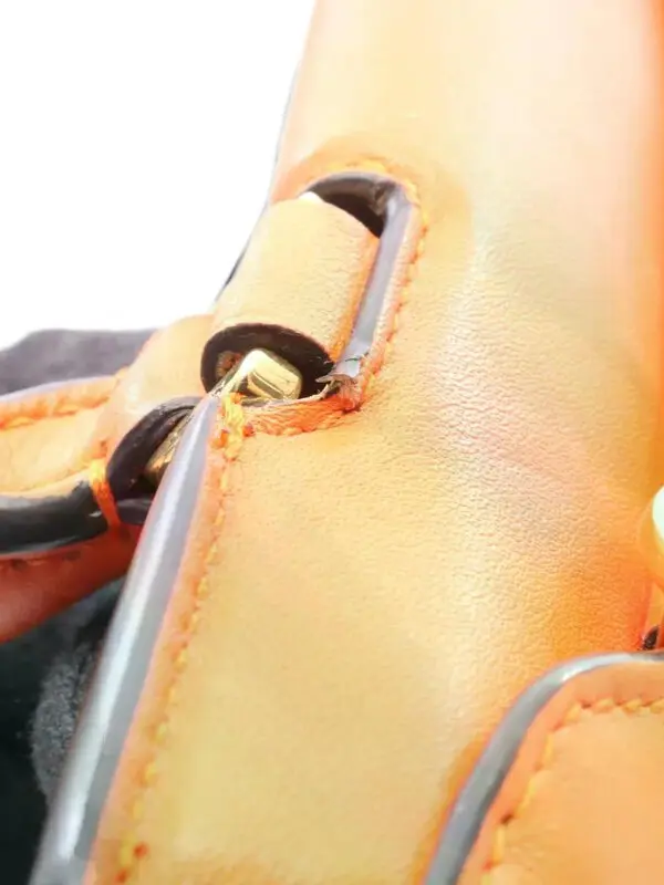 FERRAGAMO 2010s Gancini Flip-lock Shoulder Bag