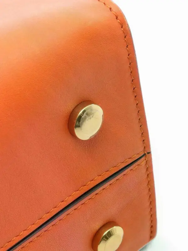 FERRAGAMO 2010s Gancini Flip-lock Shoulder Bag