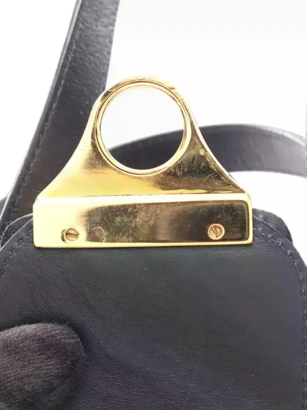 FERRAGAMO 2010s Heel Leather Handbag