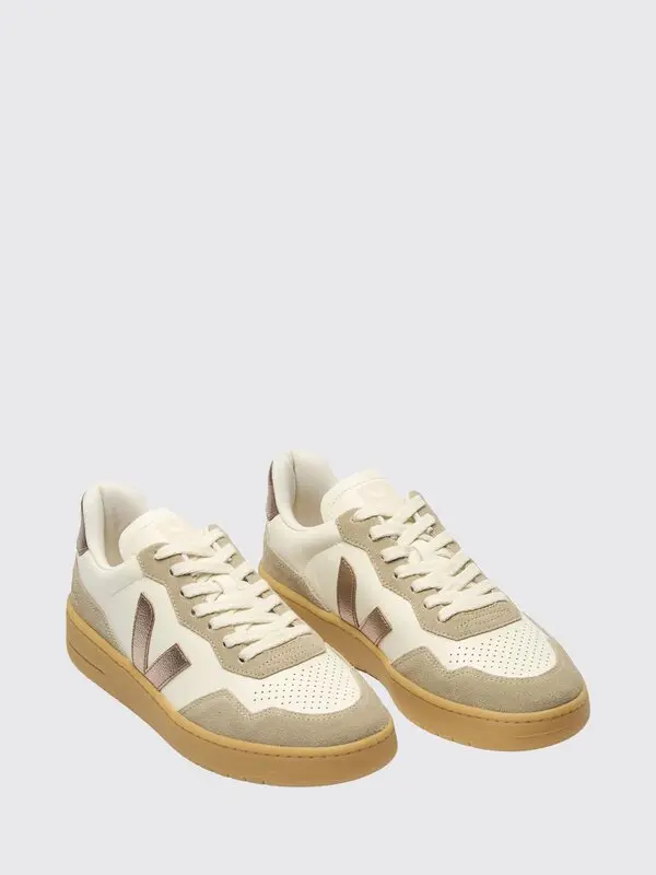 VEJA Low Top Sneakers